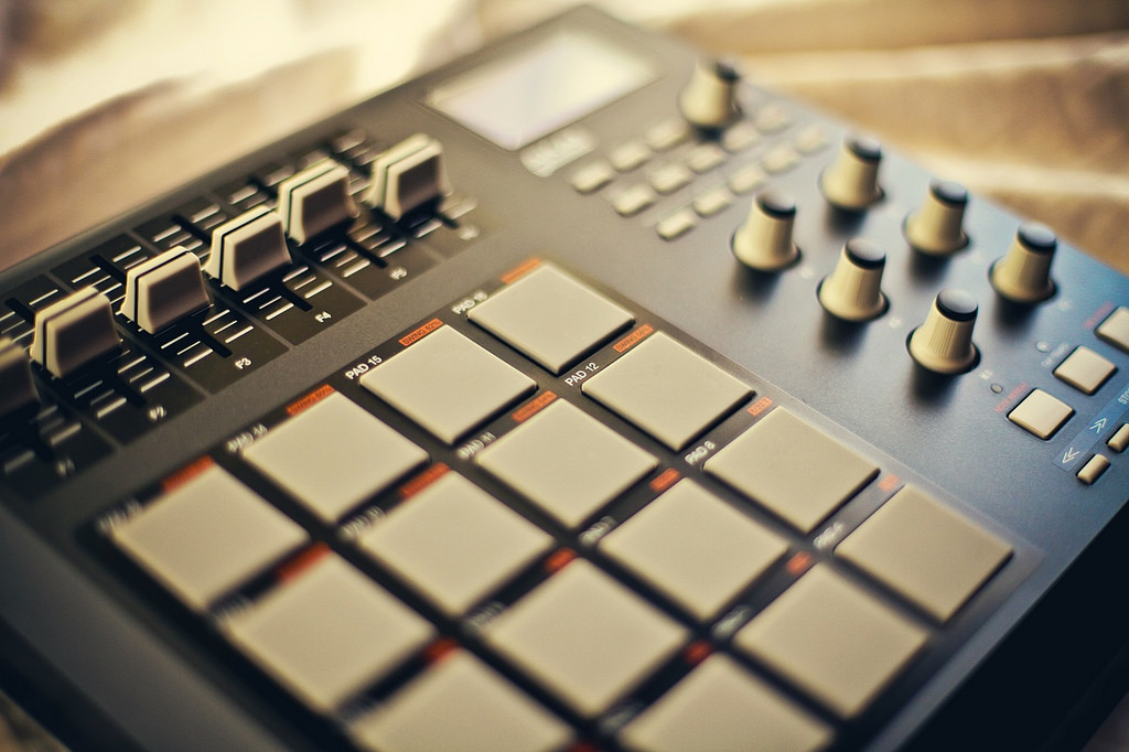 Como montar un loop de batería en Ardour con el sampler LV2 DrMr
